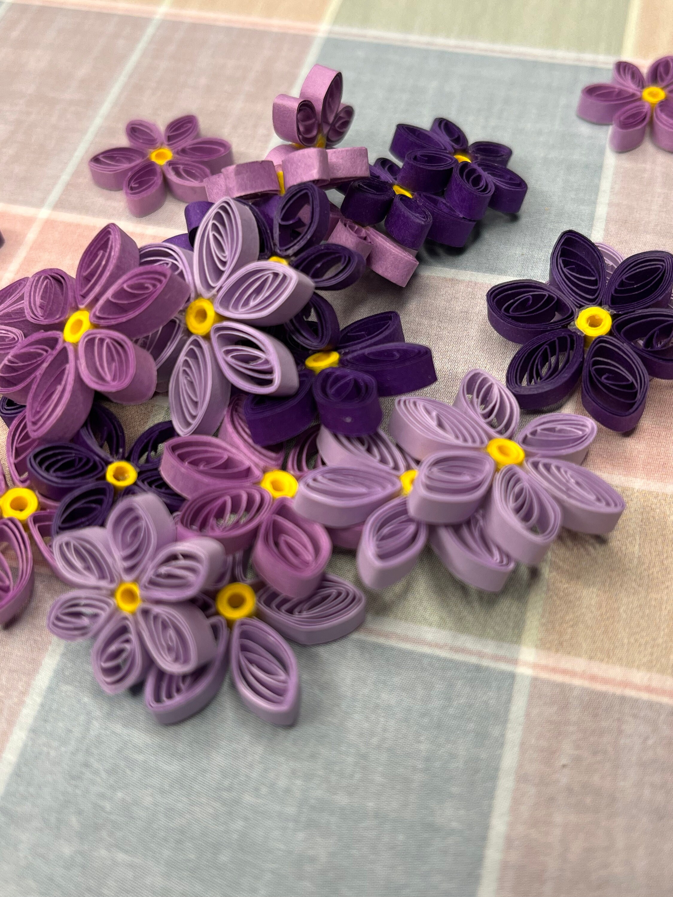 20 Quilled Flowers, Tiny Quilled Flowers, Purple Flowers, Flower ...