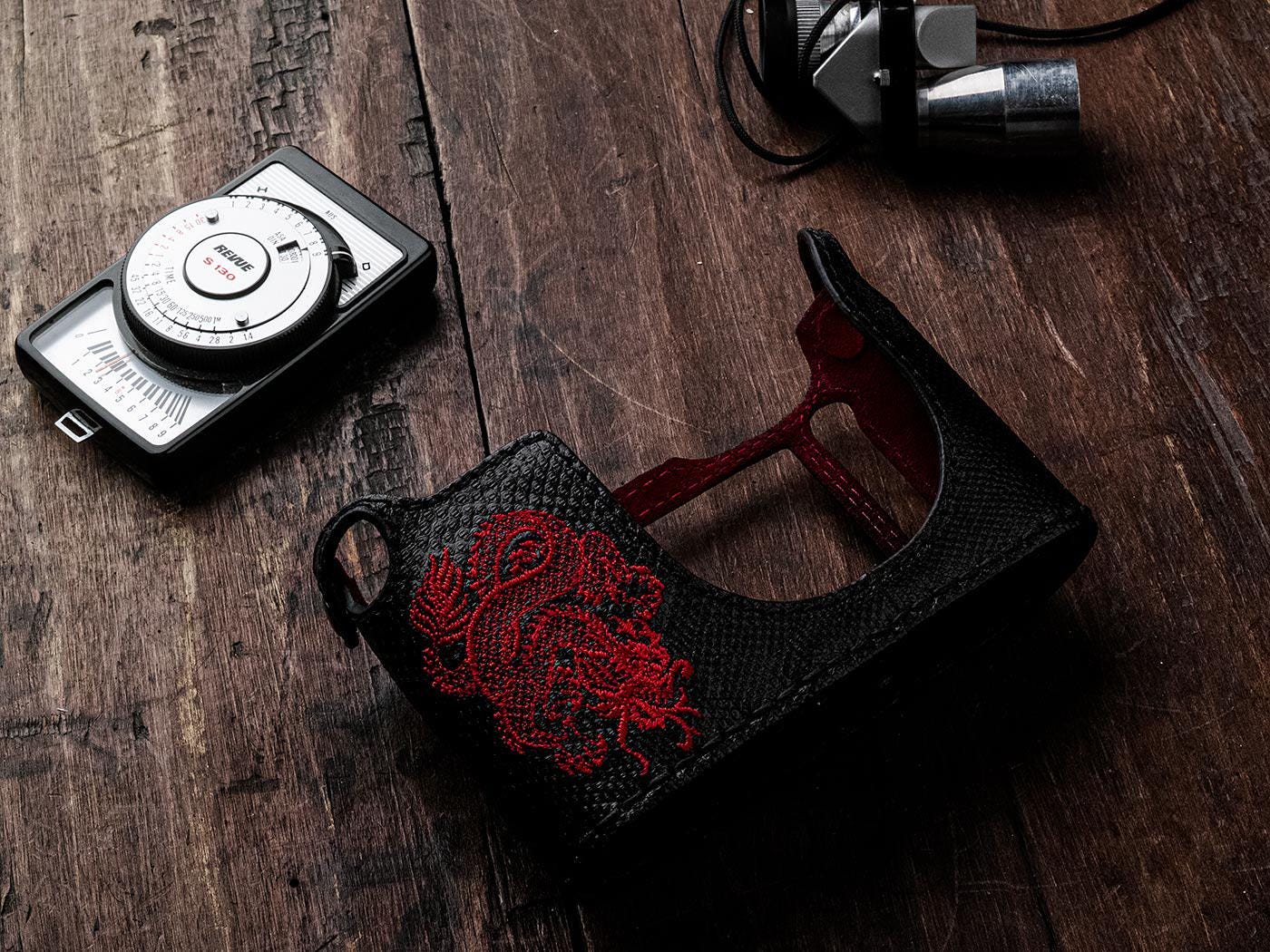 Half Case in Leather for Leica Q Q-P EMBRODED - Etsy