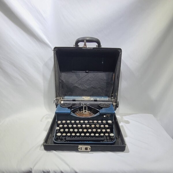 Royal Typewriter - Etsy