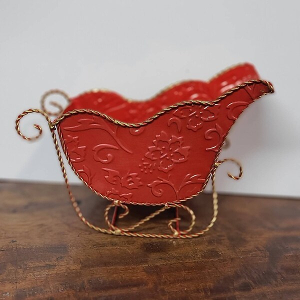 Red Sleigh - Etsy