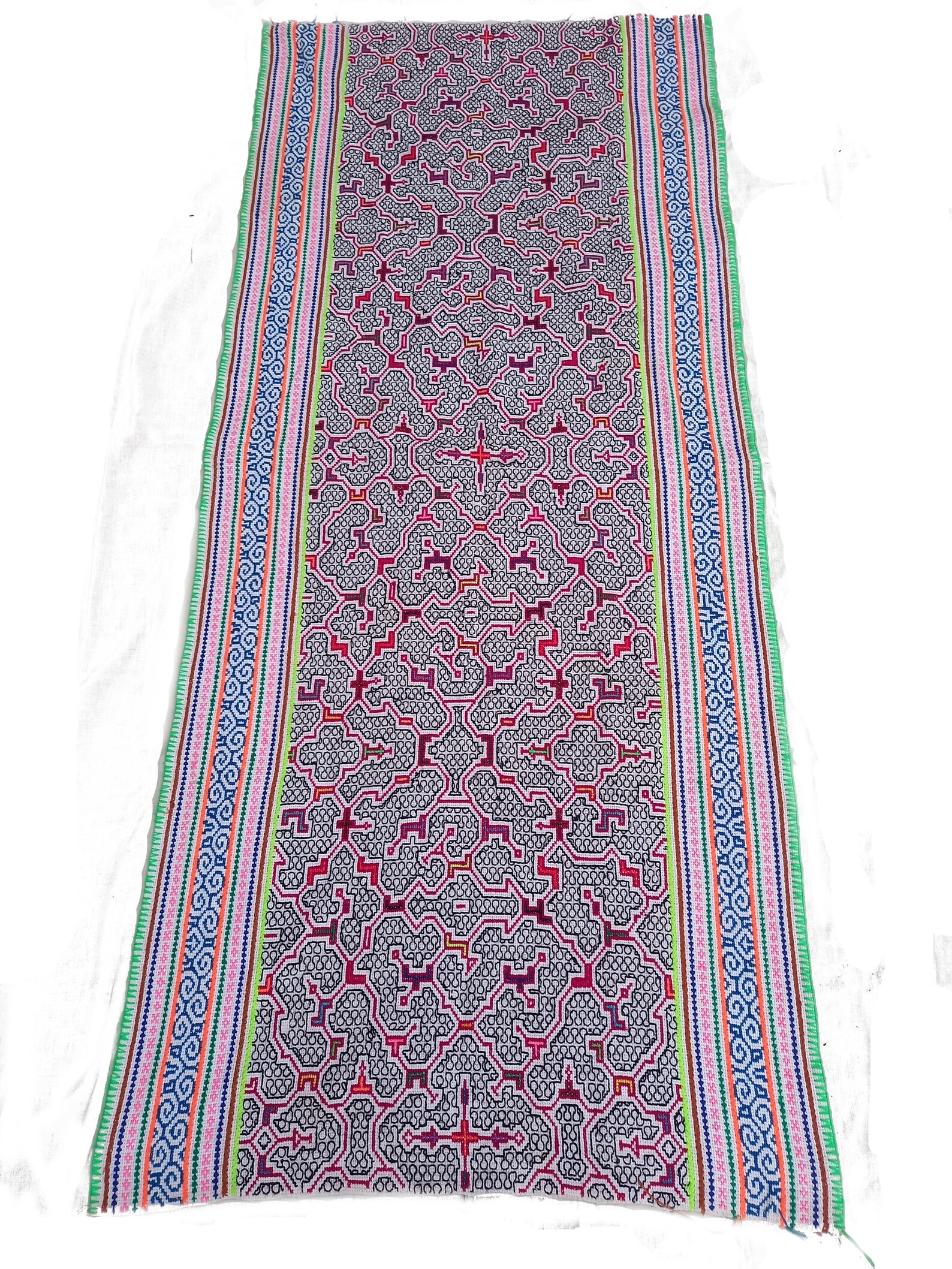 Shipibo Emboirdered Textile 10 - Etsy