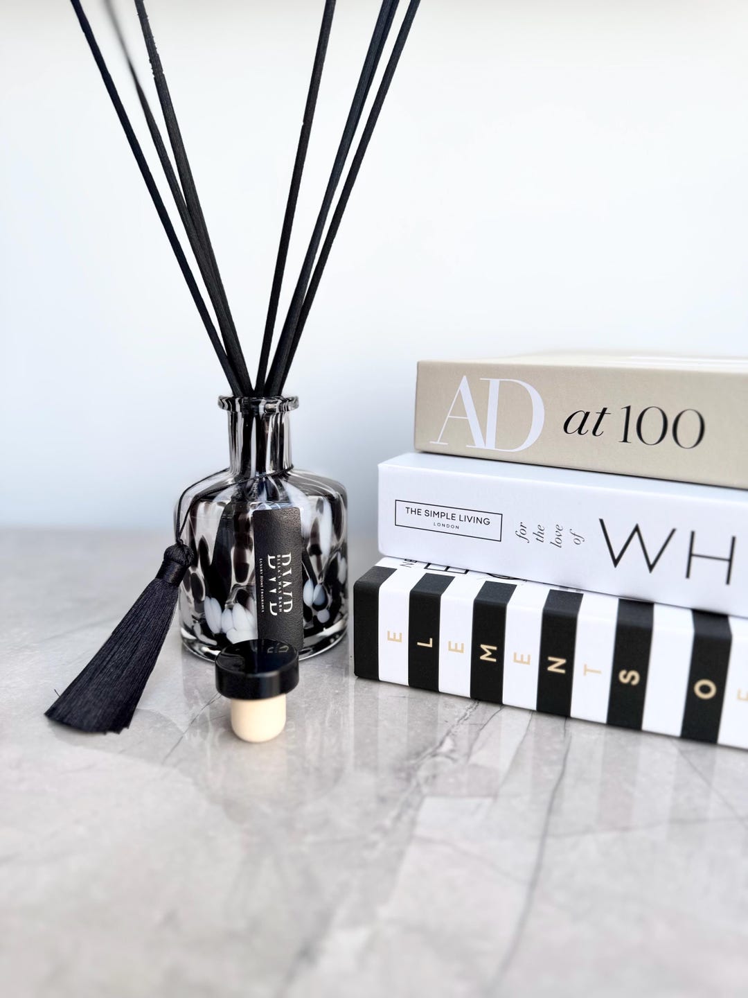 Reed diffuser, luxury Dalmatian glass diffuser with matching lid Reed ...
