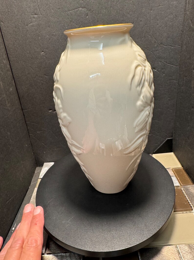 Lenox Fine Ivory Lily Embossed Vase Gold Trim 9 " USA With Tag Sale - Etsy
