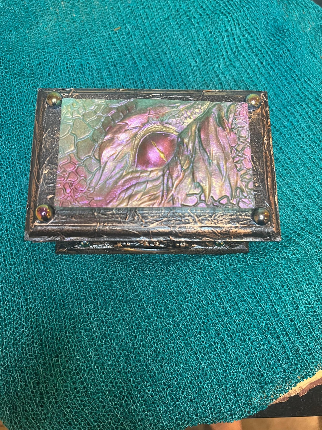 Dragon Eye Box - Etsy