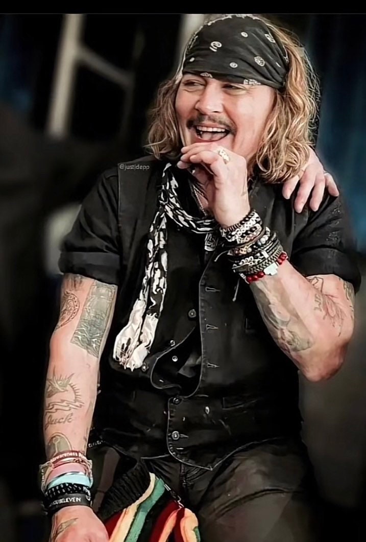 Johnny Depp Bracelet Turquoise Cross and Wood Beaded Johnny - Etsy