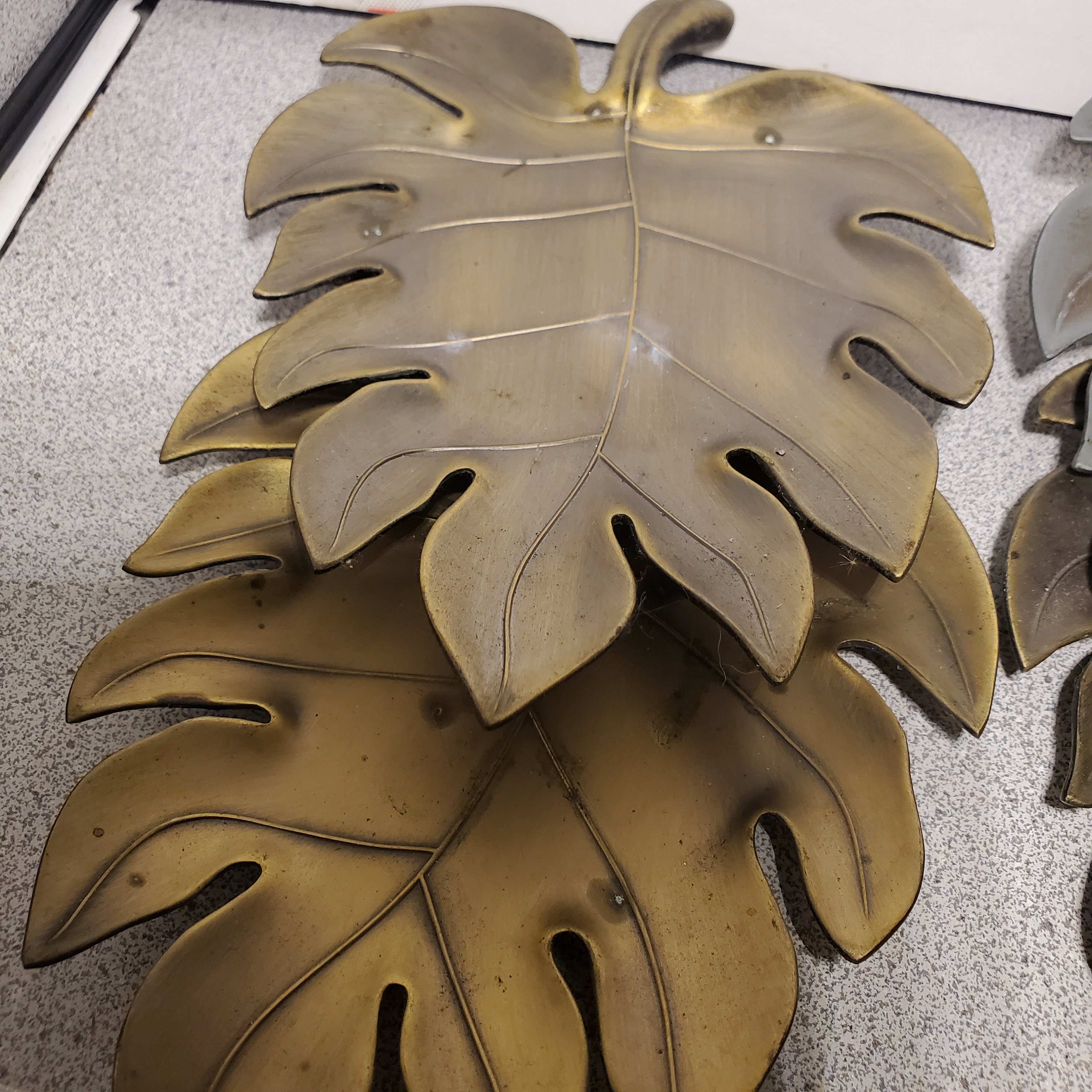 Set of 4 Base Metals, PAINTED Bronze/silver Monstera Leaf Trinket ...