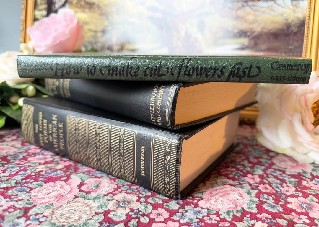 Vintage Book Vintage Flower Book How to Make Cut Flowers Last Victoria ...