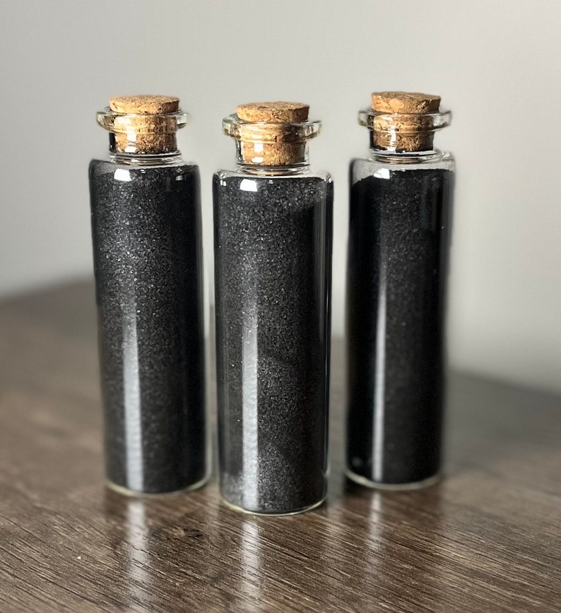 Black Salt 25 Ml / 0.85 Oz Protection Salt Witchcraft - Etsy