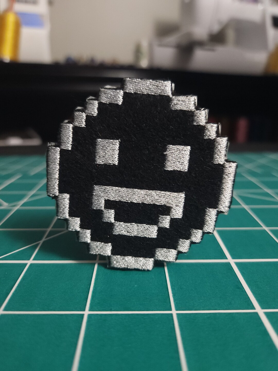 8-bit Smiley Face Iron on Patch - Etsy