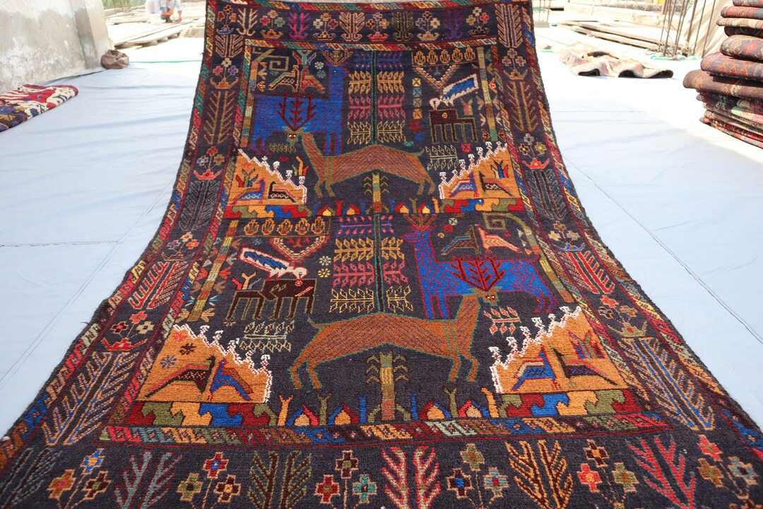 4'1x6'7 Ft Pictorial Animal Hunting Scene Rug, Afghan Baluchi Handmade ...
