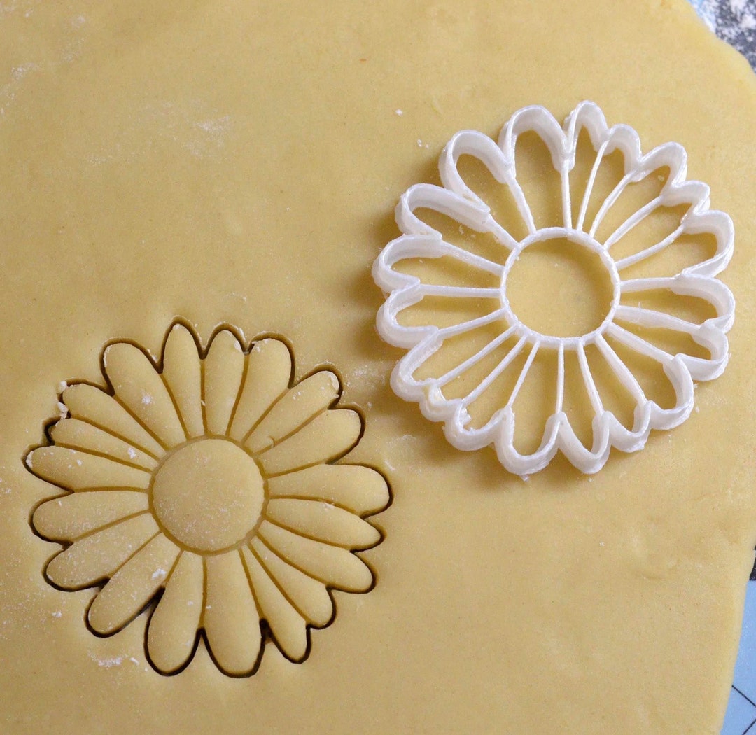 Daisy Flower Cookie Cutter - Etsy