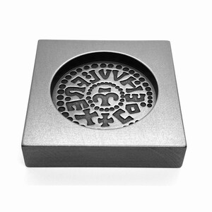 COIN of QUEEN CYNETHRYTH - Graphite Coin Mold - Etsy