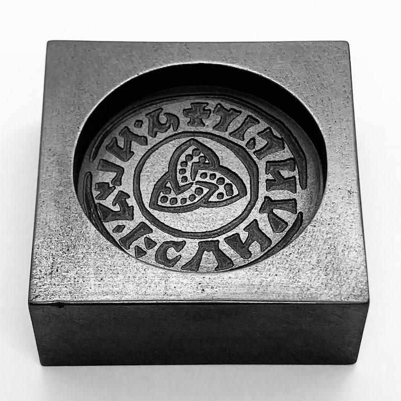 VIKING TRIQUETRA Graphite Coin Mold - Etsy