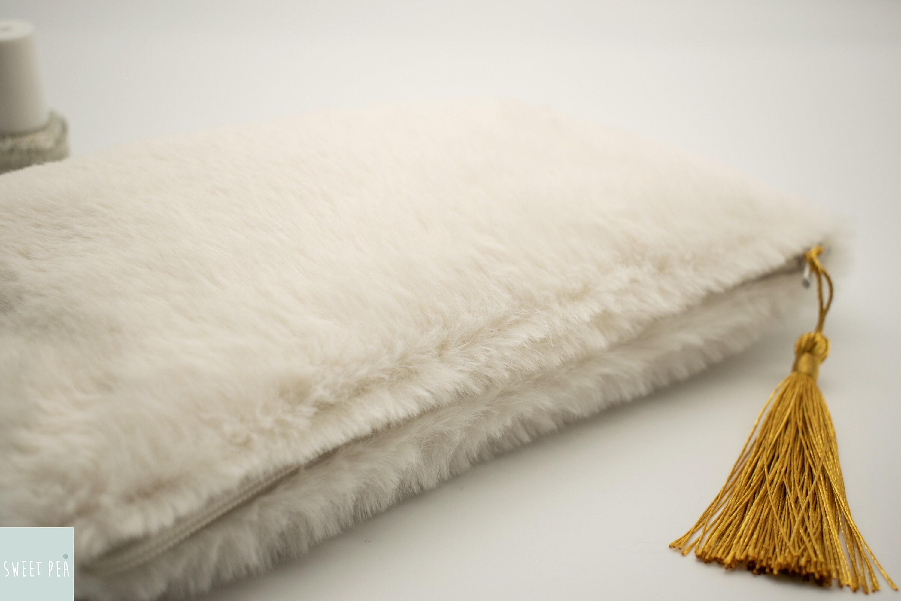 FUR COSMETIC BAG Fluffy Handbag, Zipper Pouch, Furry Bridesmaids Gift ...