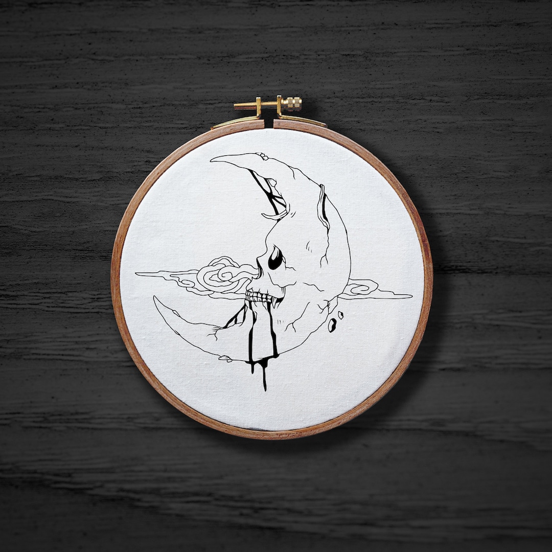 The Moon Skeleton Tarot Card Hand Embroidery Pattern , Horror Skull ...