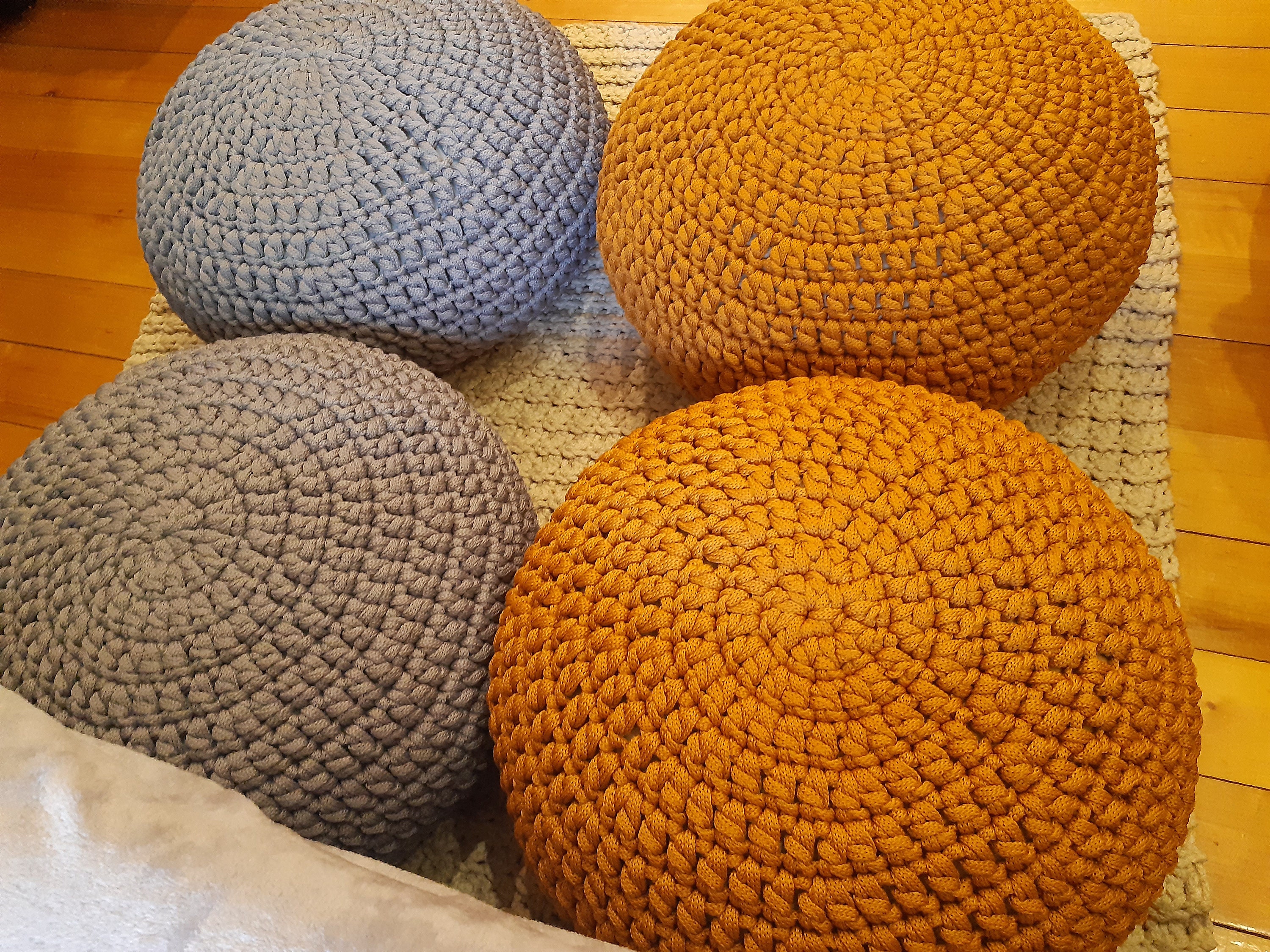 Stylish Ottoman Crocheted Stuffed Bedroom Round Pouf Ottoman Outdoor ...