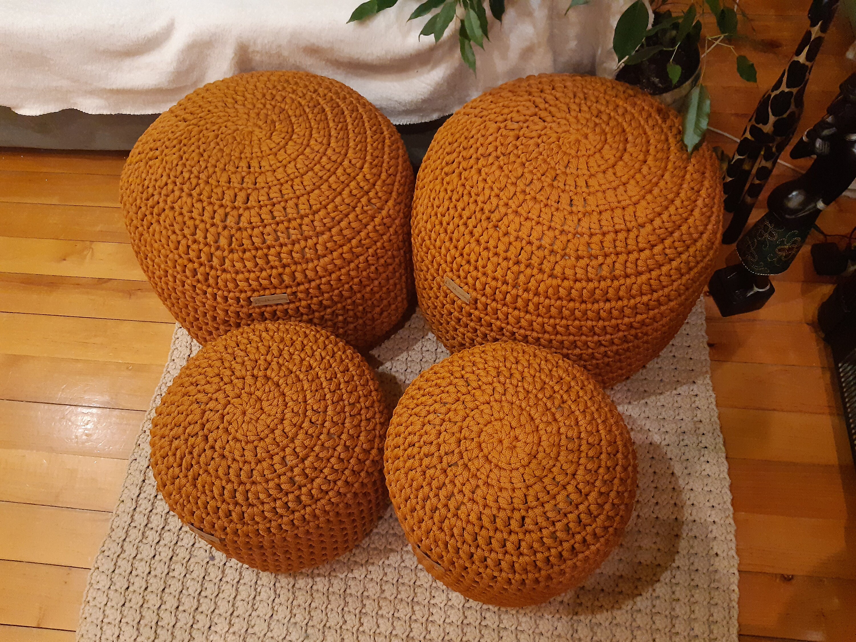 Stylish Ottoman Crocheted Stuffed Bedroom Round Pouf Ottoman Outdoor ...