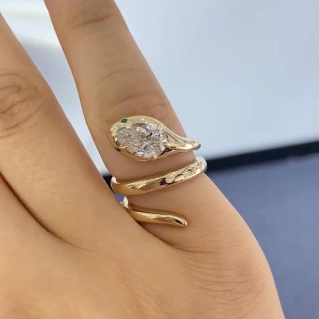 Snake 1CT Pear Cut Moissanite Engagement Ring, 14K Gold Spiral Snake ...