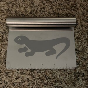 Personalized Lizard Bench Scraper/ Dough Cutter/ Chopper - Etsy
