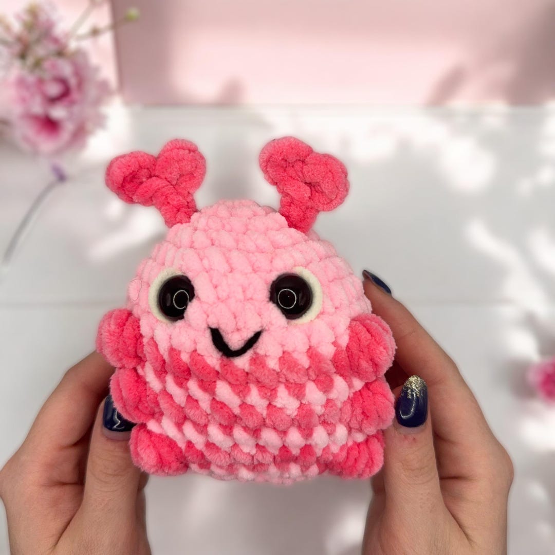 Crochet Love Bug Bee Plushie - Etsy