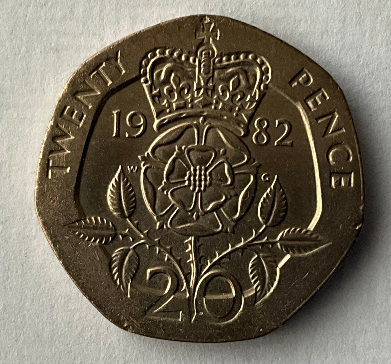 1982 Queen Elizabeth II 20 Pence Coin - Etsy Canada