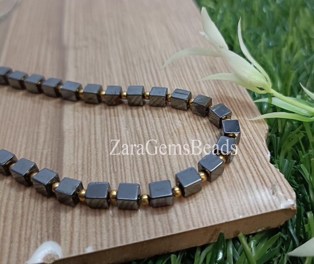 Spinal Hydro Smooth Gemstone Beads, 4mm, 8 Inch Strand, Black Spinal 3D ...