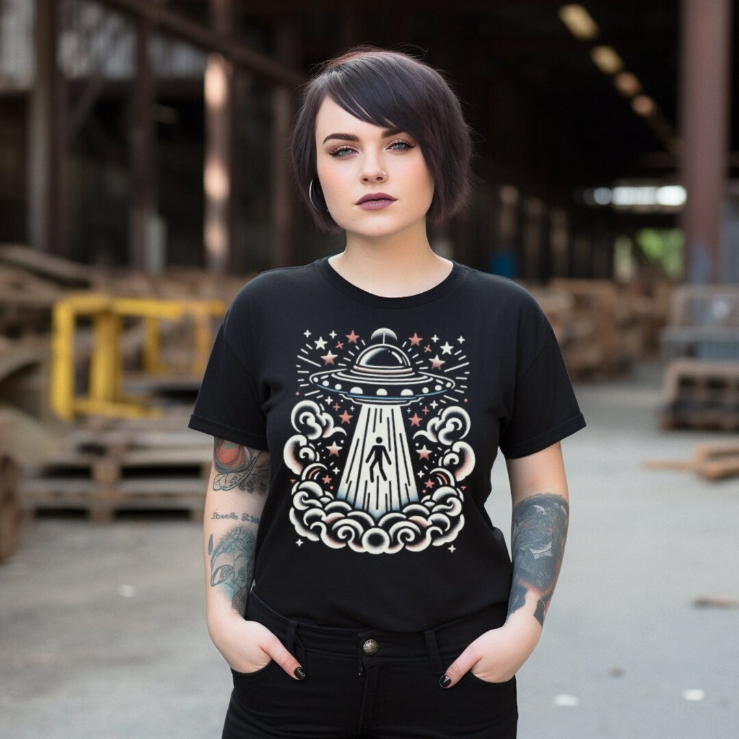 UFO Alien Abduction Shirt American Traditional Soft Cotton T-shirt ...
