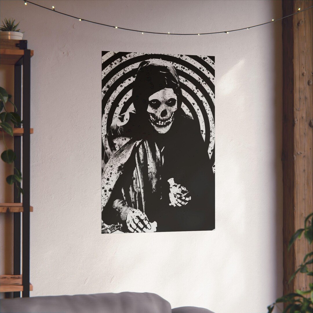 Crimson Ghost Poster Horror Skull Wall Art Black Retro Villain Print Vintage Serial Decor Punk ...