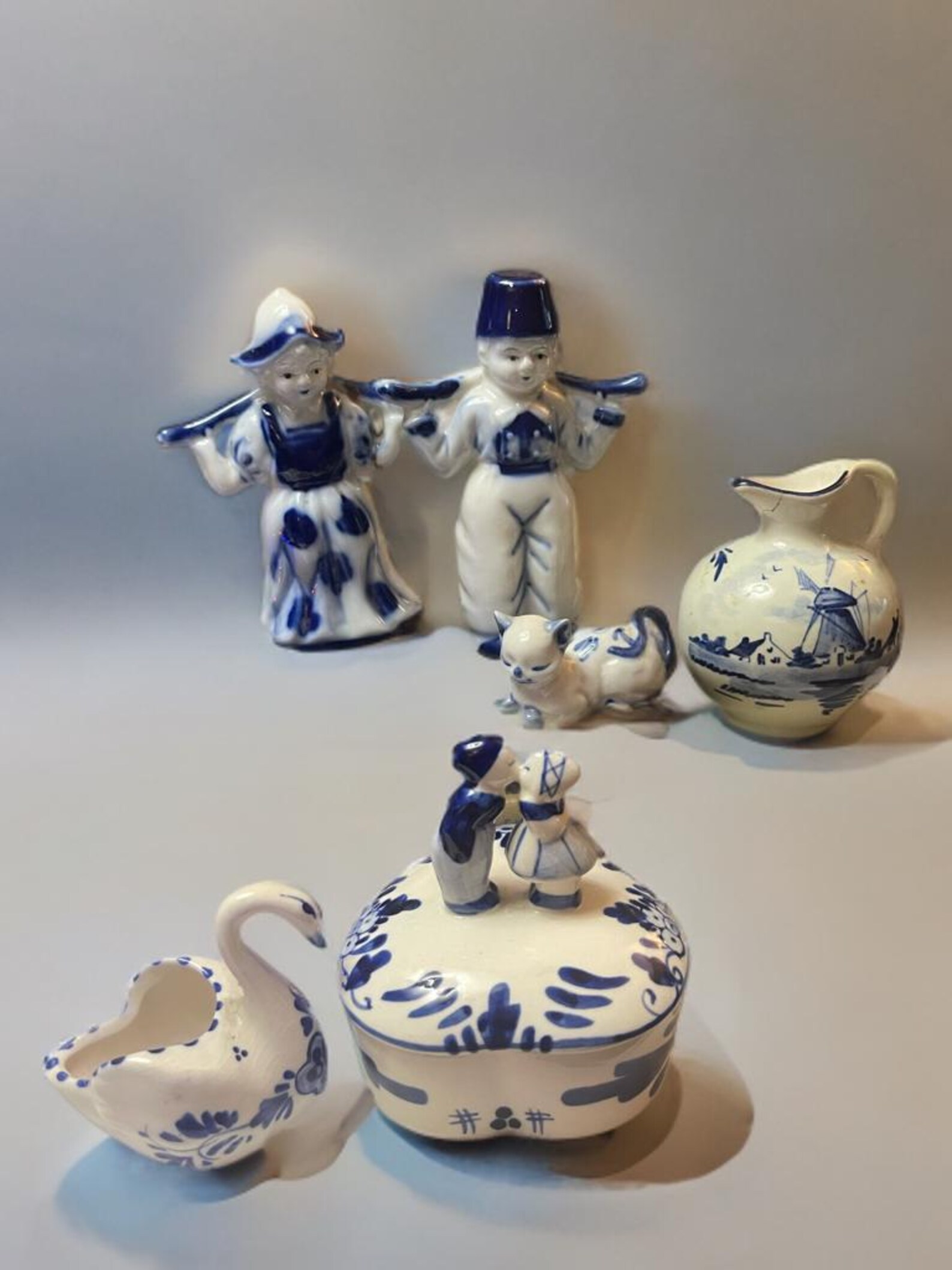 Vintage Delft Miniatures: Hand-painted Dutch Figurines & Trinkets - Etsy