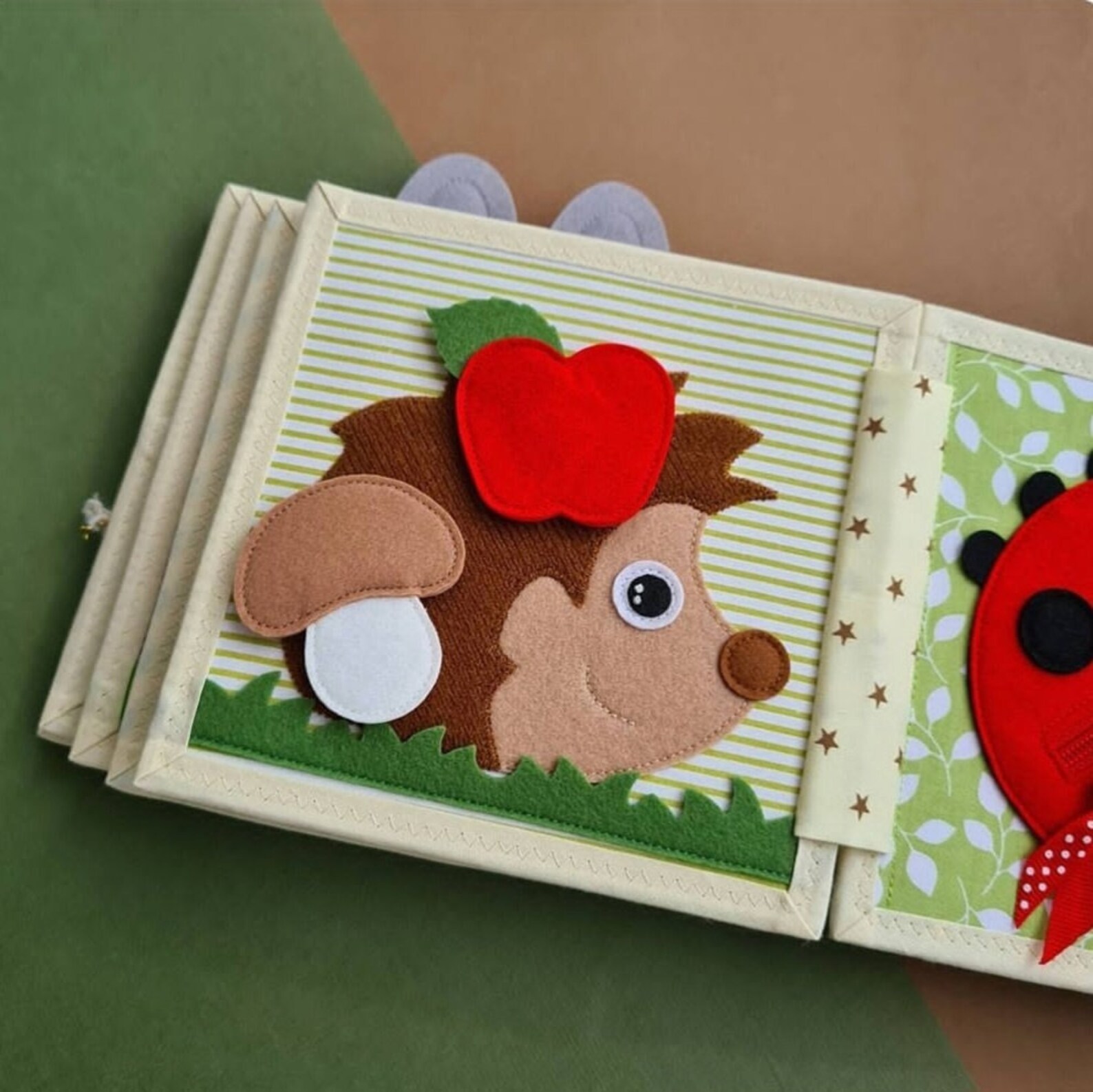 Quiet Book Pattern PDF, Page Pattern Hedgehog Carries Fruit in PDF ...