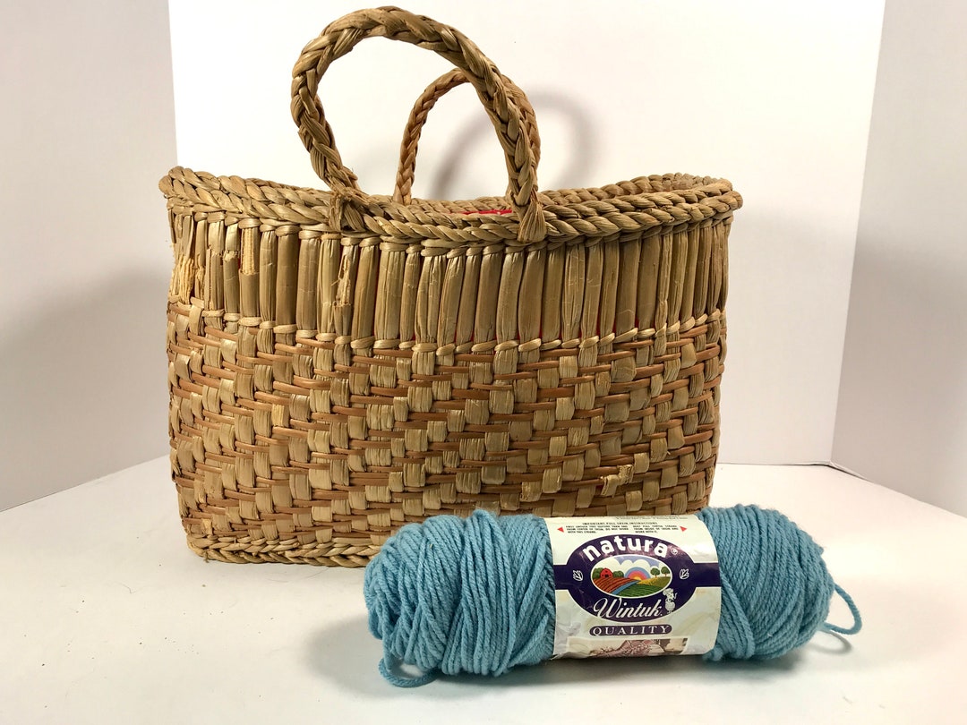 Vintage Woven Straw Knitting Basket With Knitting Needles and Yarn - Etsy