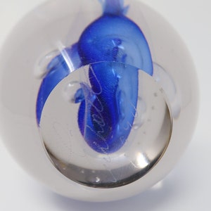 1990 Robert Eickholt Paperweight | Glass Collectors | Vintage ...