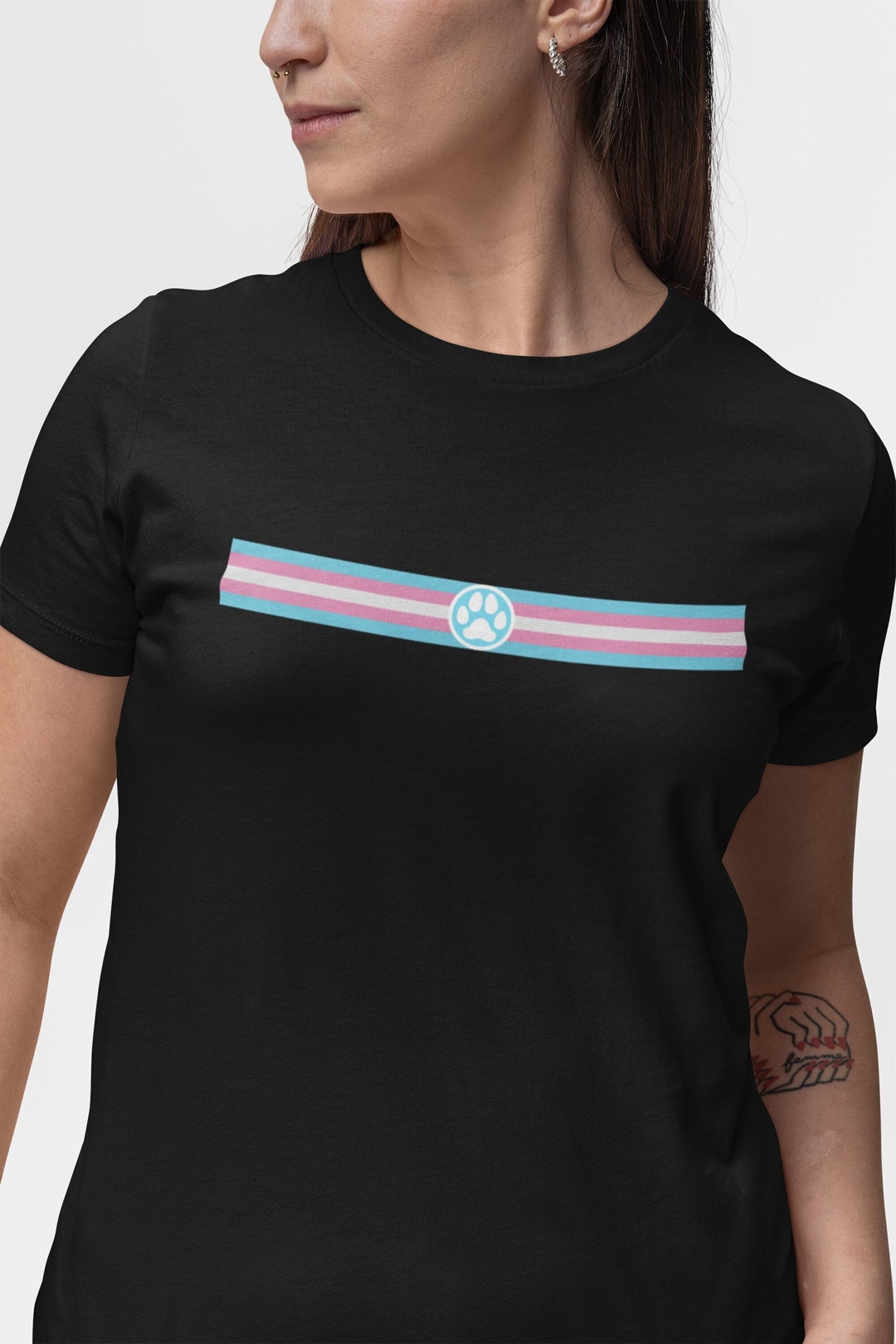 Minimalistic Trans Flag Proud Furries Fandom Tee for Transgender Furry ...
