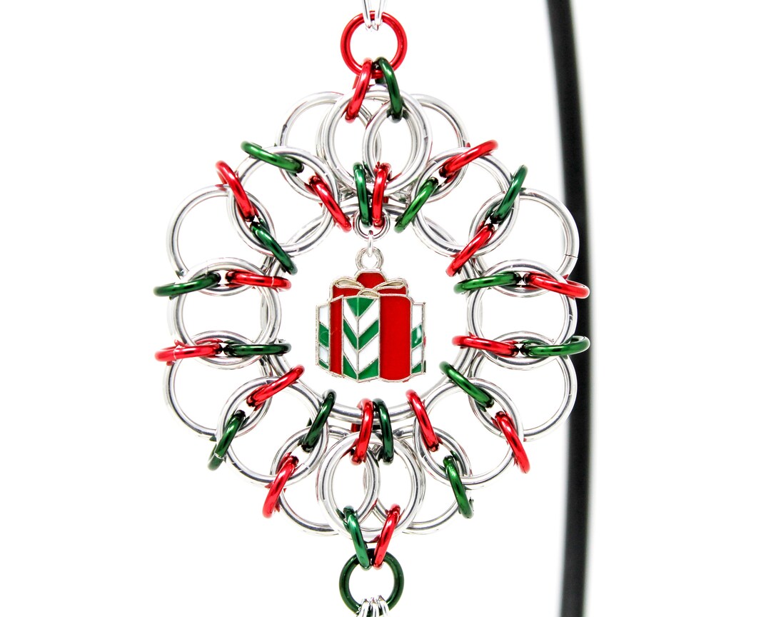 Christmas Present Wreath Ornament Chainmaille Ornament - Etsy
