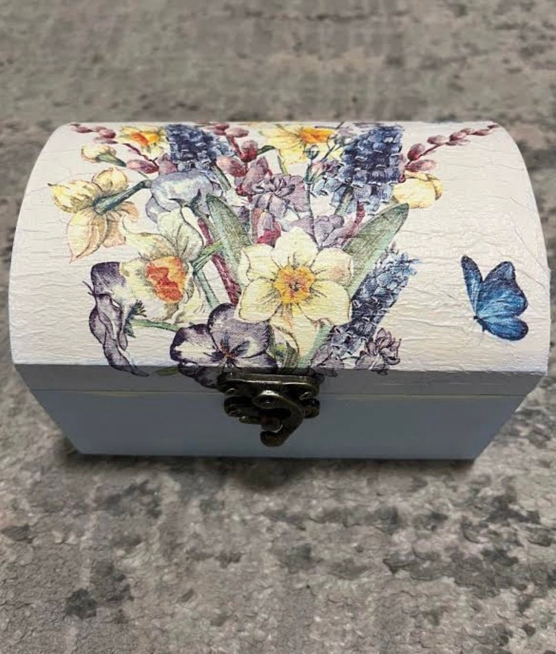 Decoupage Technique - Etsy