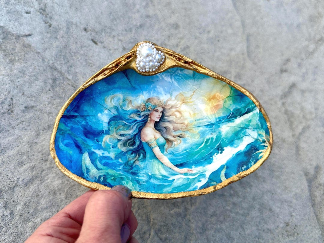 Amphitrite Goddess of the Sea: Coastal Decor, Seashell Ring Dish - Etsy