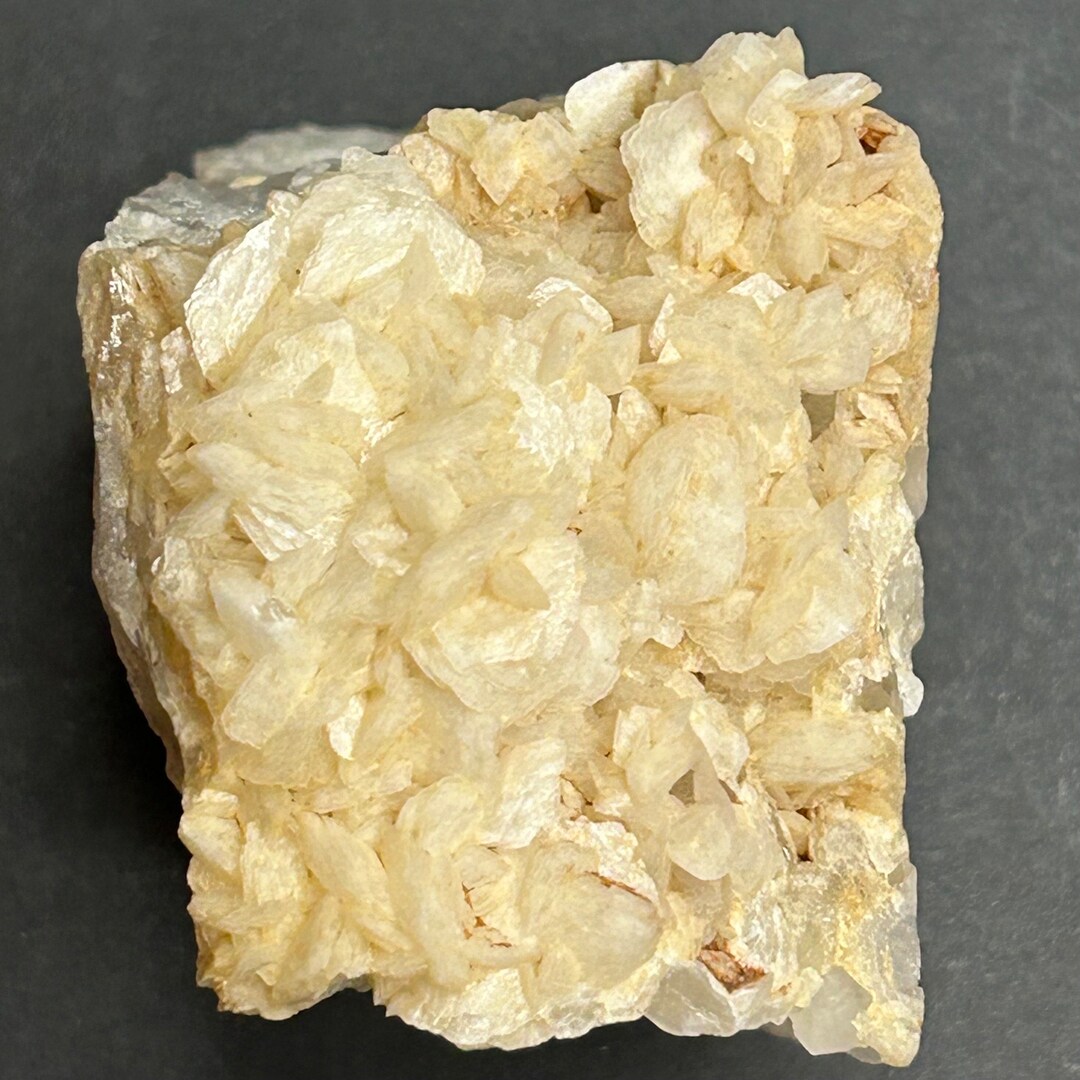 Poker Chip Calcite on Quartz Crystal | White Bladed Calcite on Quartz ...