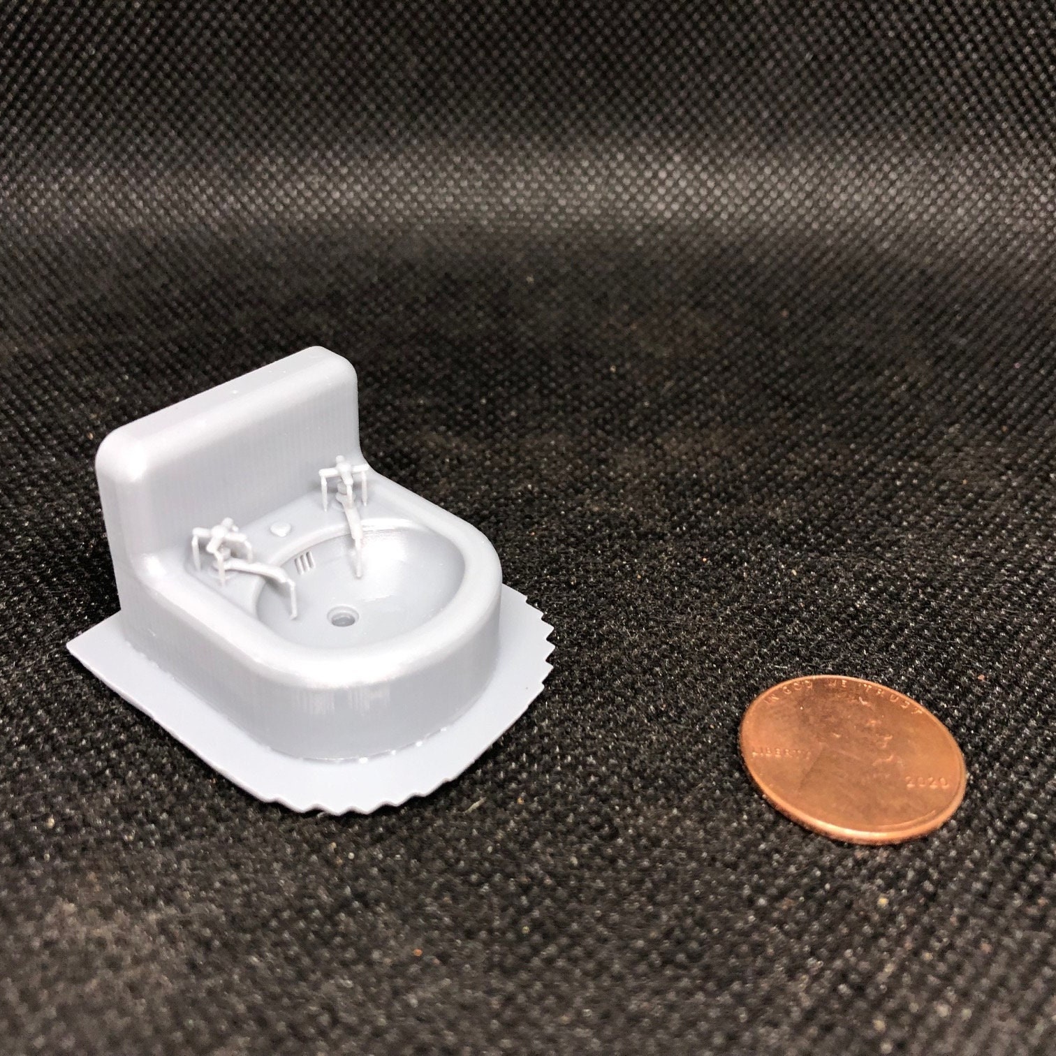 1:18 O-scale Wall-mounted Vintage Style Bathroom Sink Dolled-up 018S03 ...