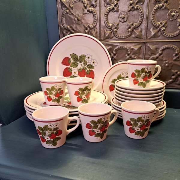 Strawberry Kitchen - Etsy