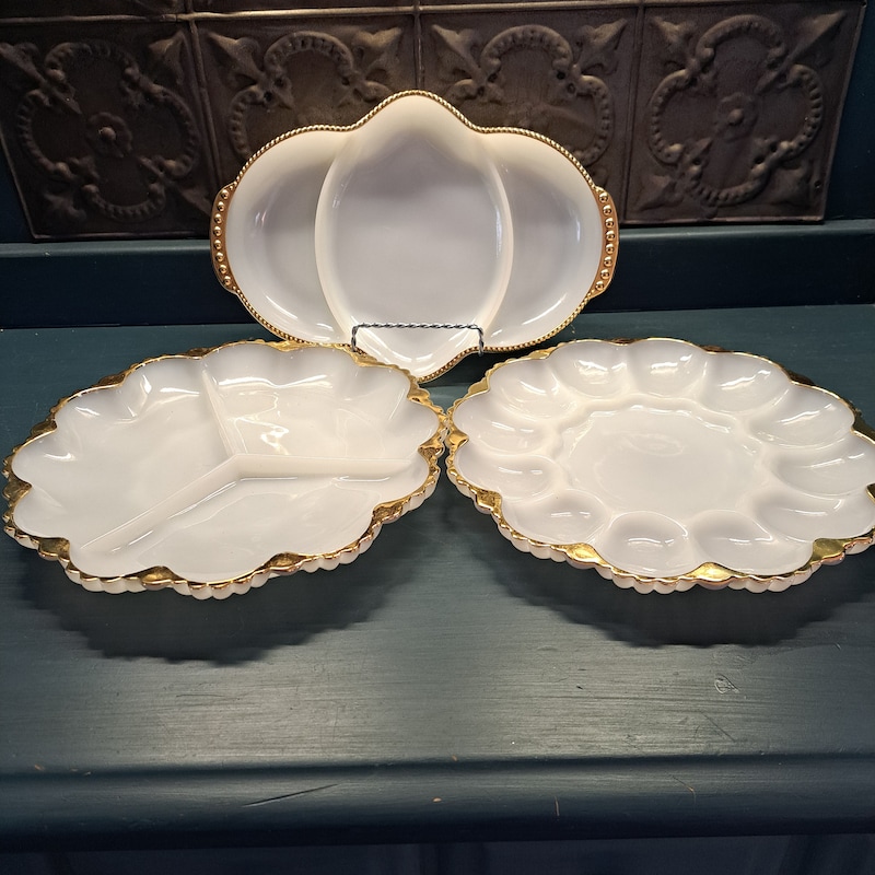 Milk Glass Platter - Etsy