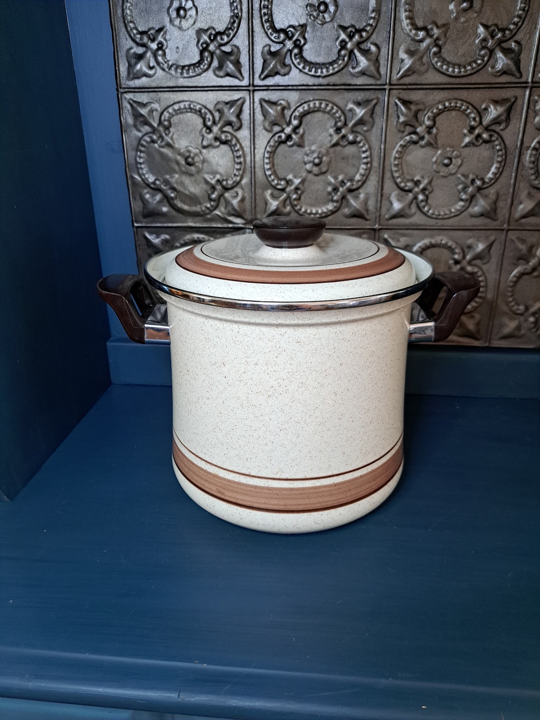 Enamelware Cooking Pot, Retro Almond Flair Porcelain Enamel on Steel ...