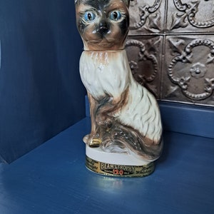 Siamese Cat Figurine, Unique Decanter Mid Mod Jim Beam Trophy Series ...