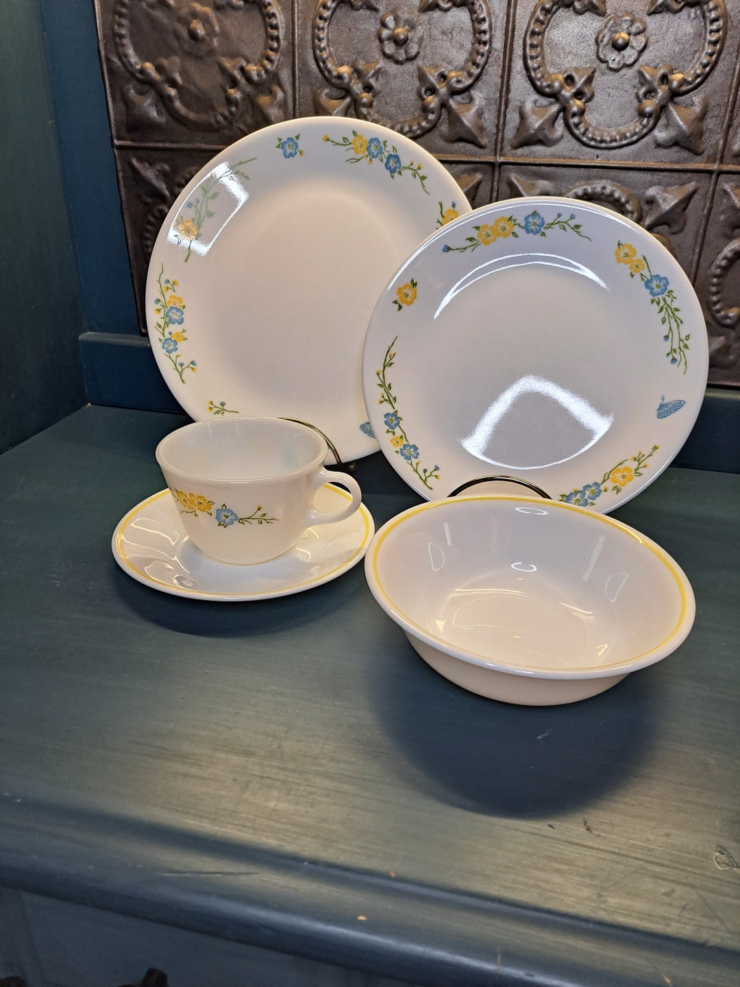Corelle, Flirtation CHOICE Dinner Plate, Salad Plate, Pyrex Coffee Cup ...