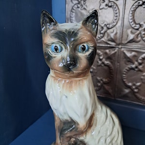 Siamese Cat Figurine, Unique Decanter Mid Mod Jim Beam Trophy Series ...
