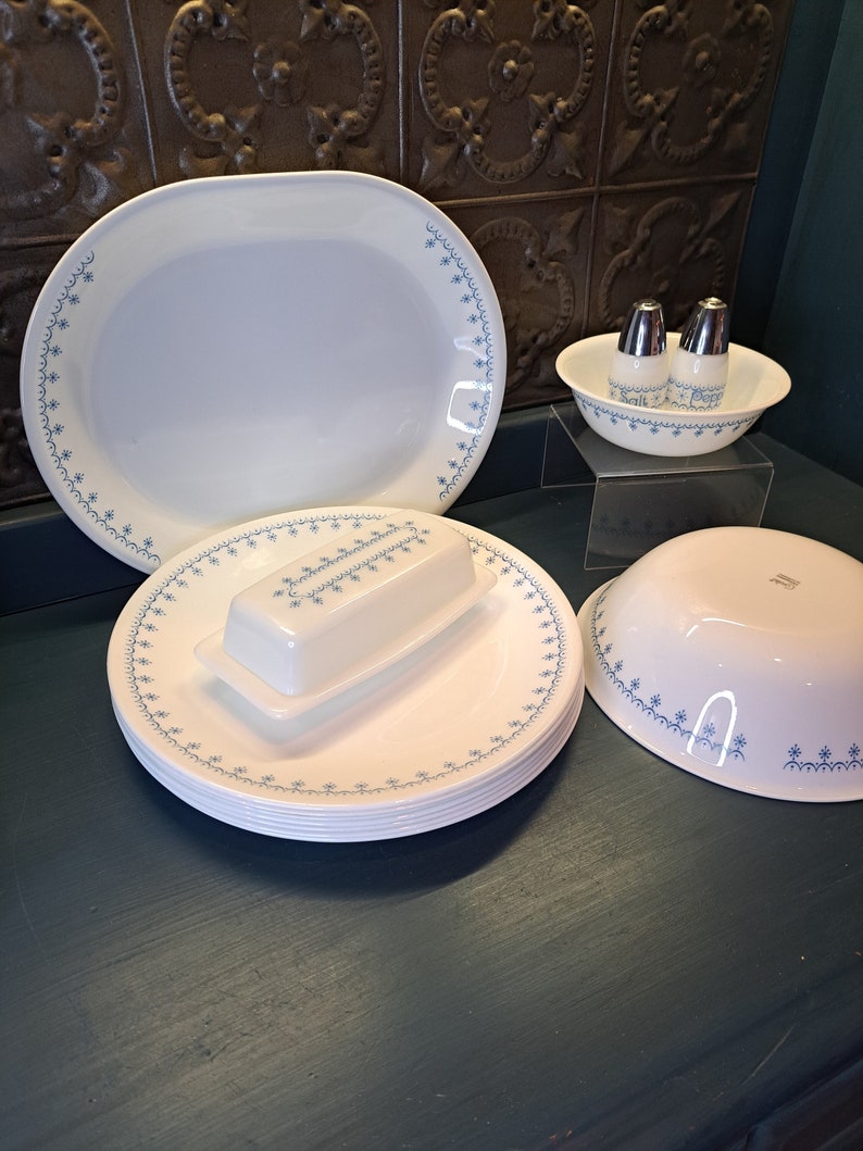 Snowflake Garland/snowflake Corelle ONE Dinner Plate, Platter, 10in ...