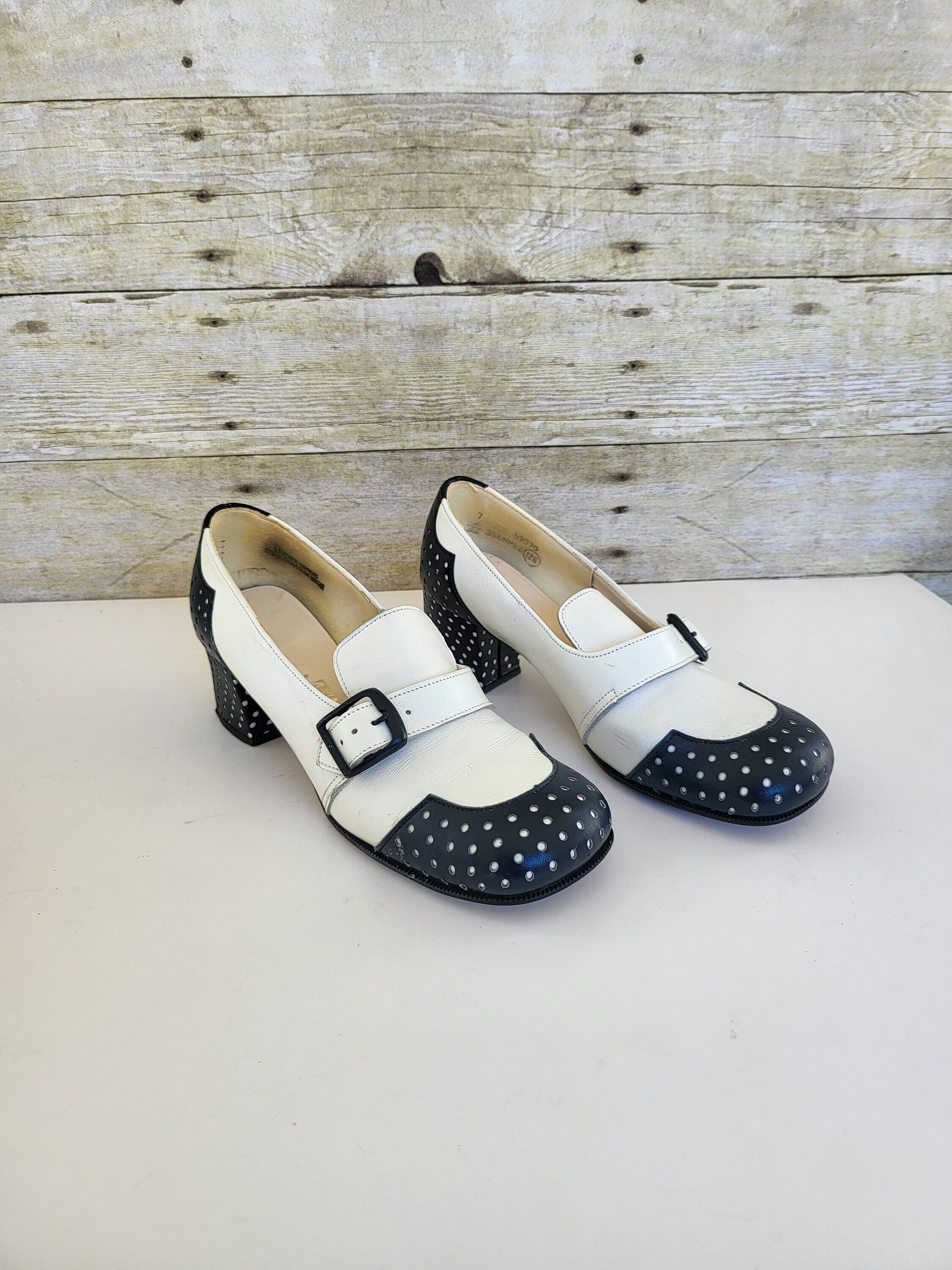 Vintage Connie White & Blue Leather Shoes Size 7 Retro Shoes Retro ...