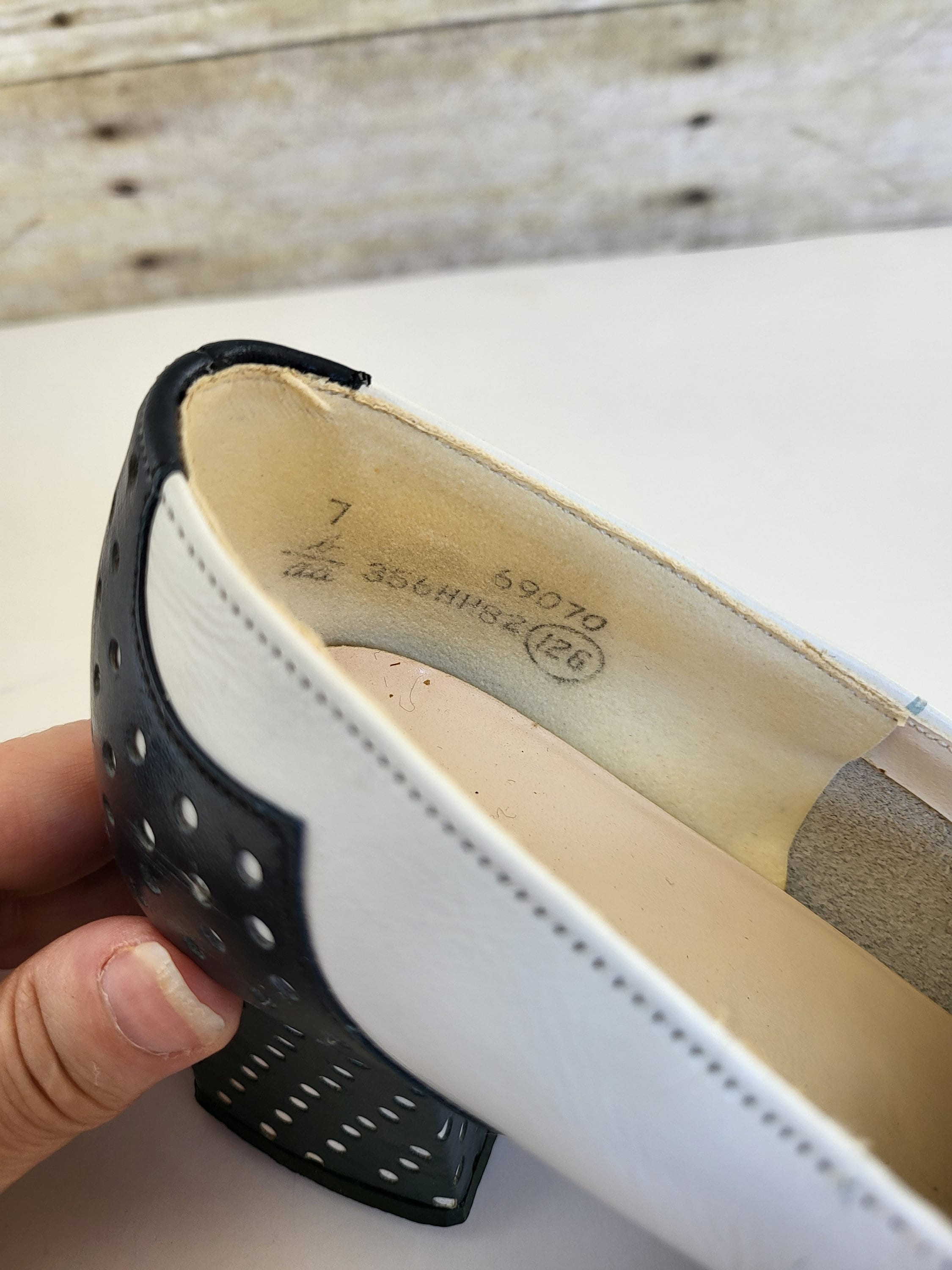 Vintage Connie White & Blue Leather Shoes Size 7 Retro Shoes Retro ...