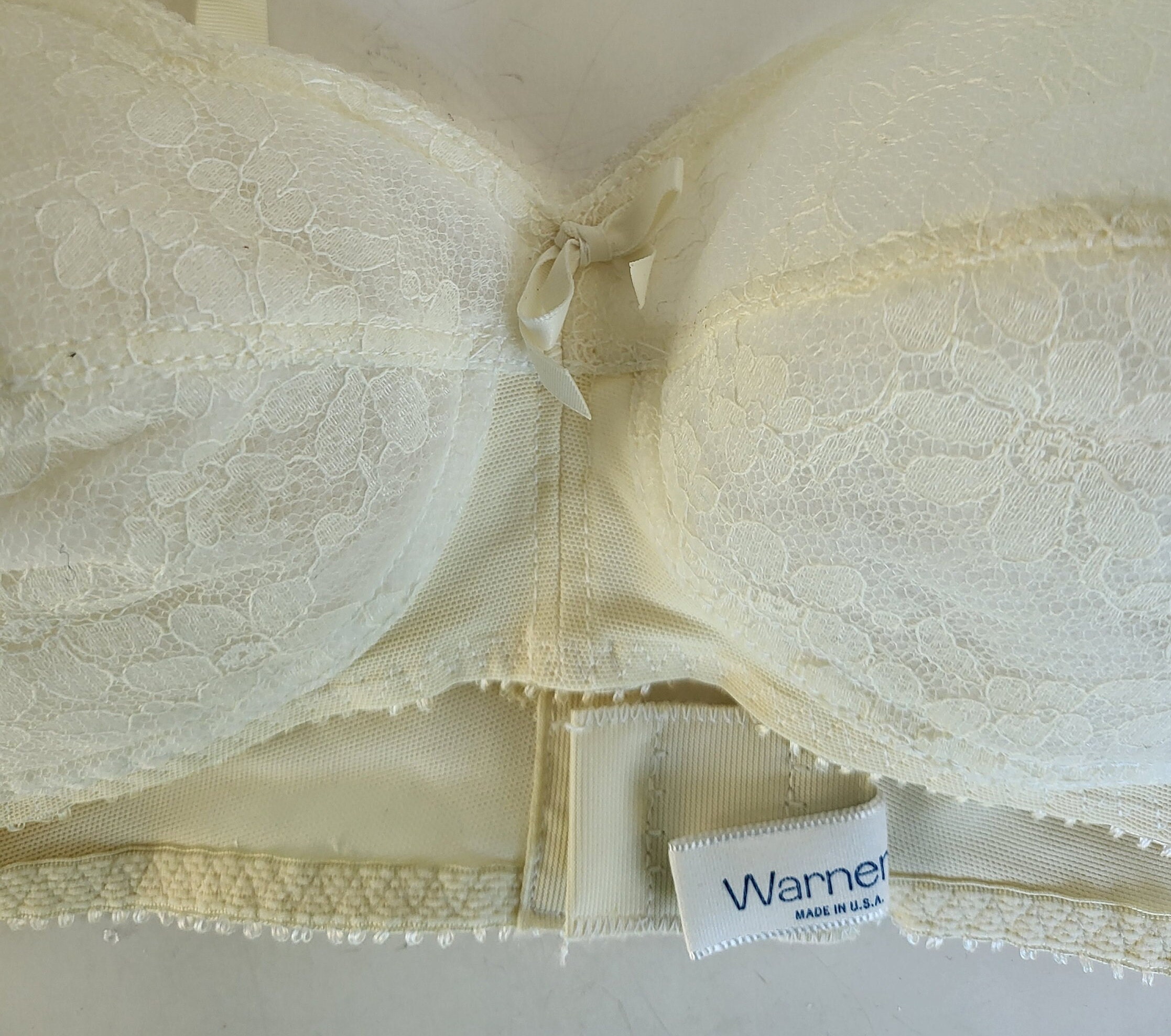Vintage Warner's Pale Yellow Lace 34 B Bra Vintage Yellow Lace Bra ...