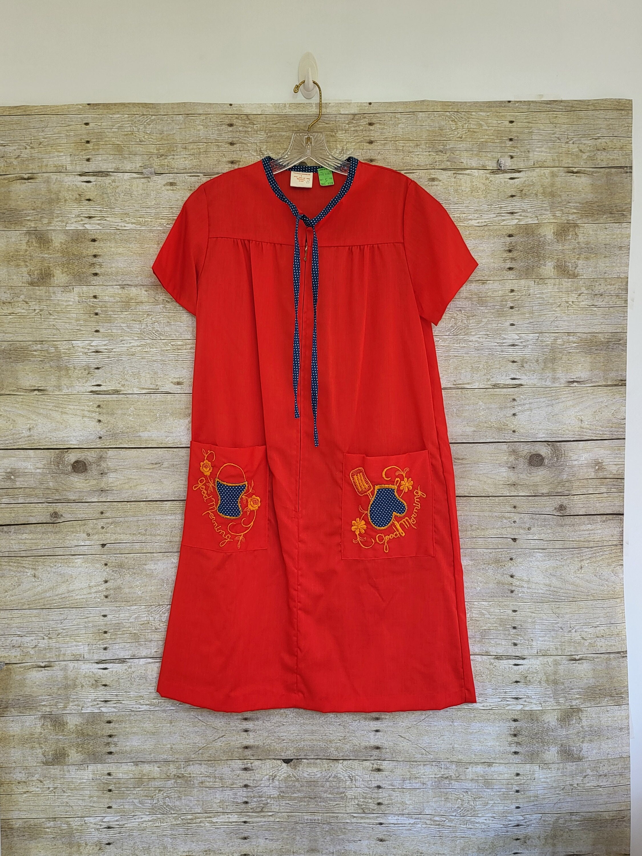 Vintage Springmaid Fabric Red 'good Morning' Housecoat - Etsy