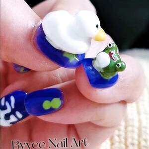 Personalized 3D Ducky and Frog Ocean Blue Sandy Clear Blue Cute Round ...
